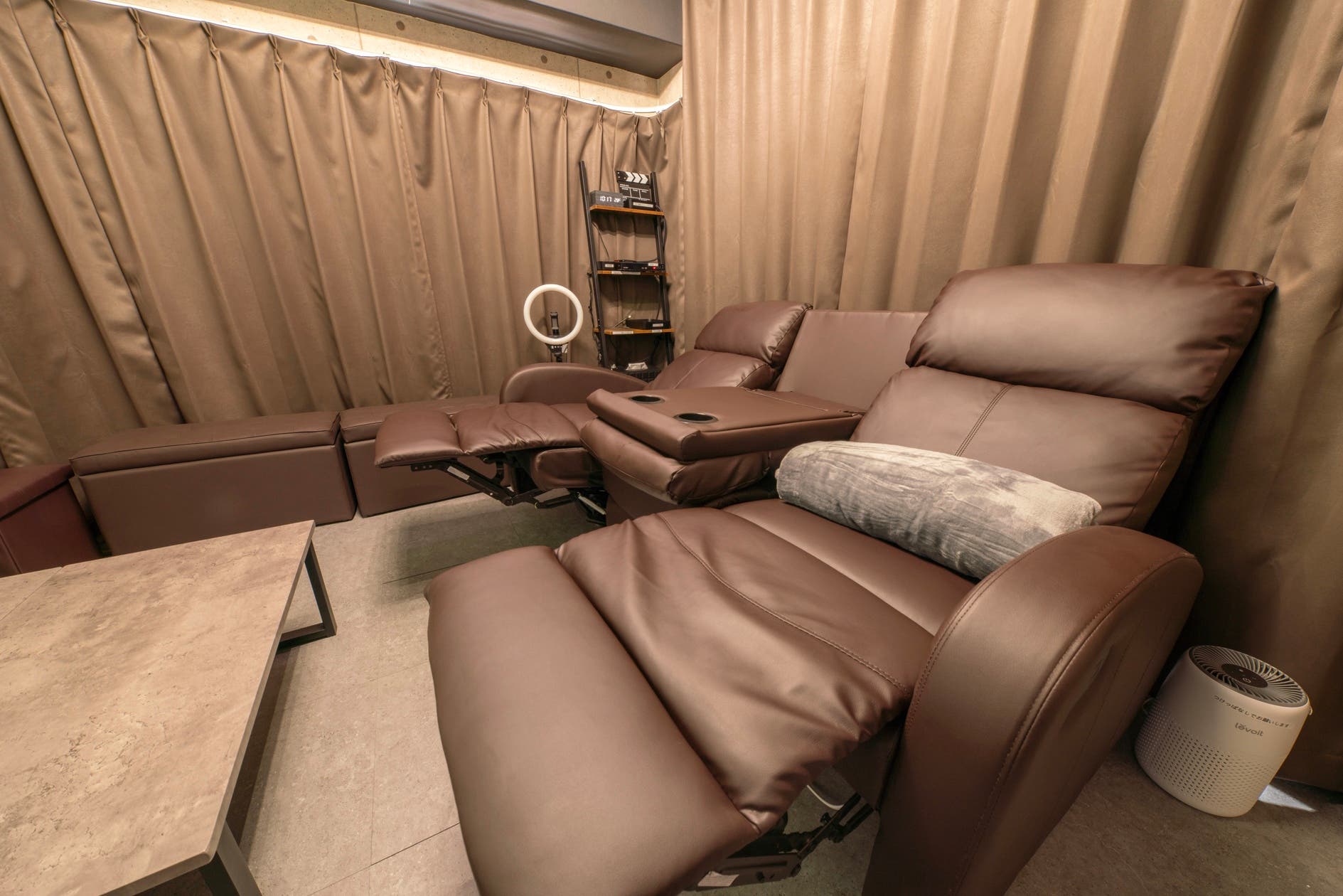 【シアタールーム天王寺】◇個室映画館◇駅近2分🚃高機能プロジェクター🎬プライベートシアター🍿ライブ映像・推し活・デートの写真21