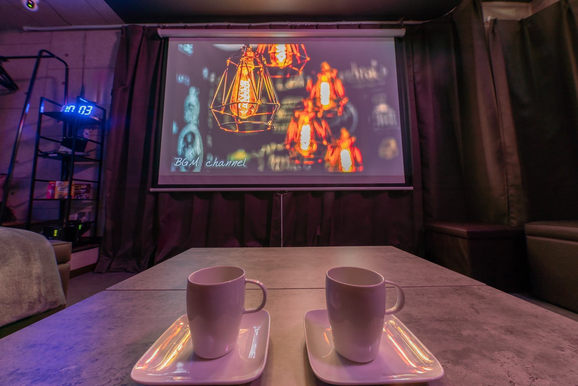 【シアタールーム天王寺】◇個室映画館◇駅近2分🚃高機能プロジェクター🎬プライベートシアター🍿ライブ映像・推し活・デートの写真6