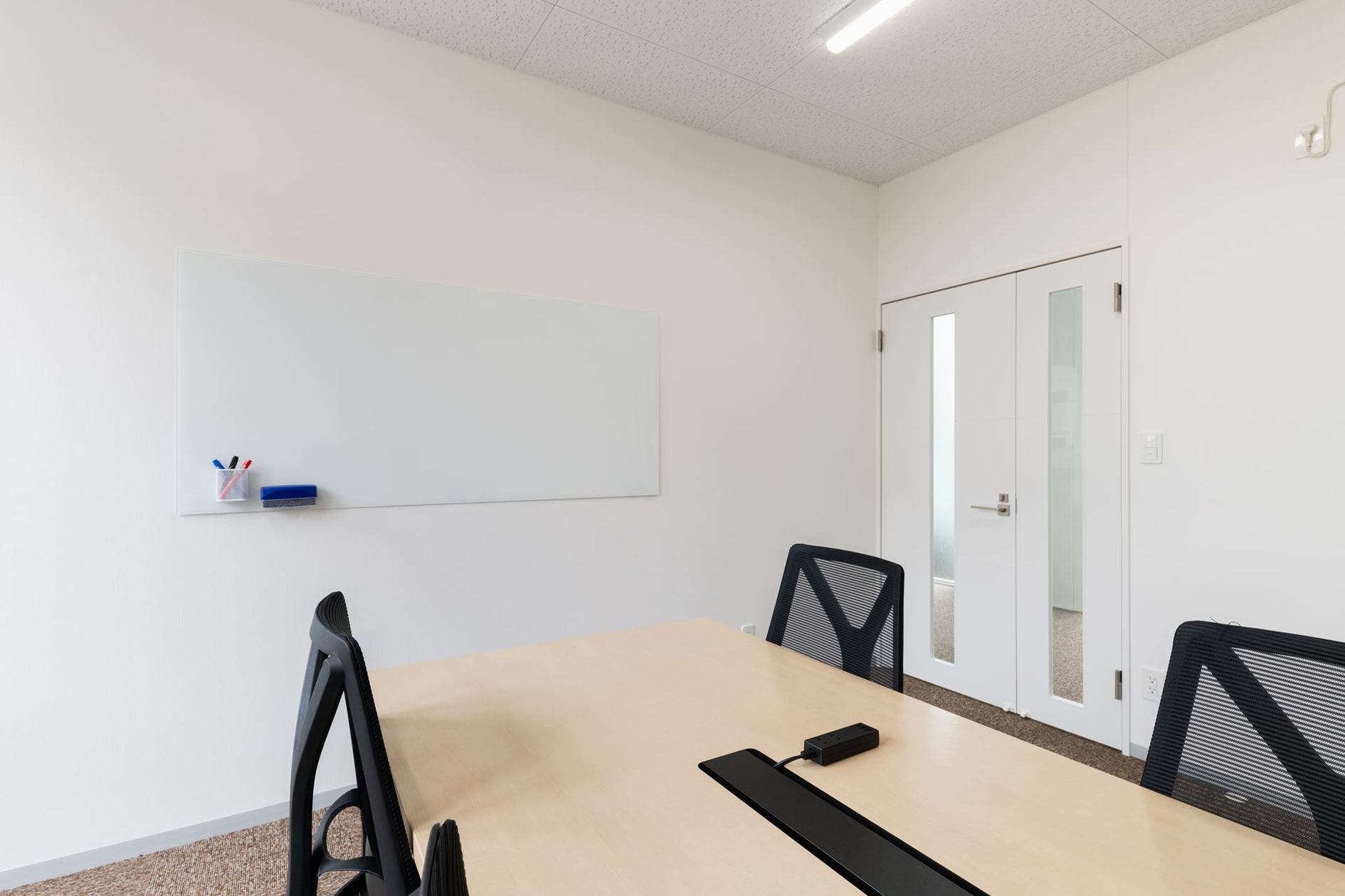 【Work2】✨U-SPACE草加店✨集中できる個室空間となっております♪Wi-Fi/草加市の写真3