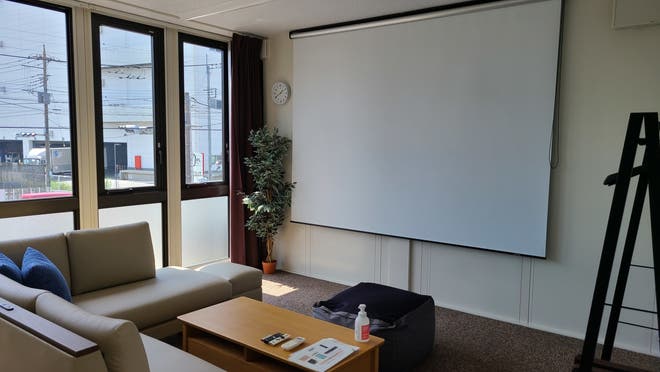 【Living】✨U-SPACE草加店✨映画鑑賞や打ち合わせスペースとしてもご利用いただけます♪Wi-Fi/草加市の写真3