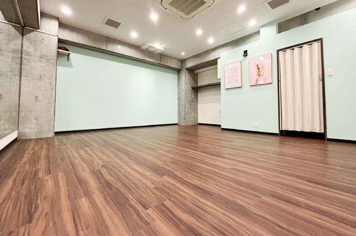 【BUZZ 新宿コンシェルジュ】1スタジオの写真2