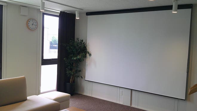 【Living】✨U-SPACE川口店✨映画鑑賞や打ち合わせスペースとしてもご利用いただけます♪Wi-Fi/川口市の写真2