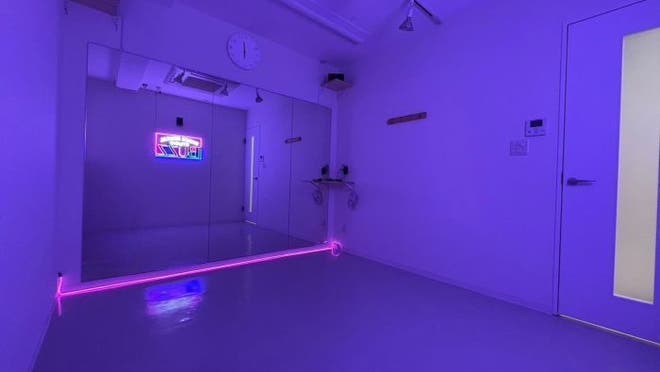 【BUZZ秋葉原駅前】Cstの写真4