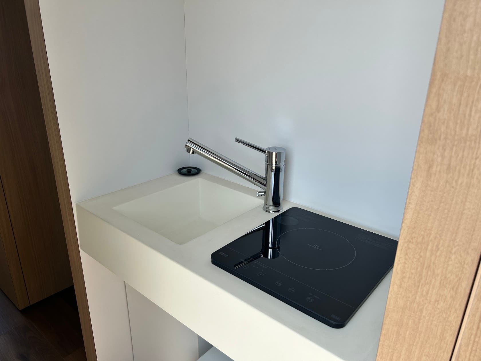 【Living2】✨U-SPACE松山店✨リビングをイメージしたちょっとした集まりに最適のスペースです♪Wi-Fi/松山市の写真6