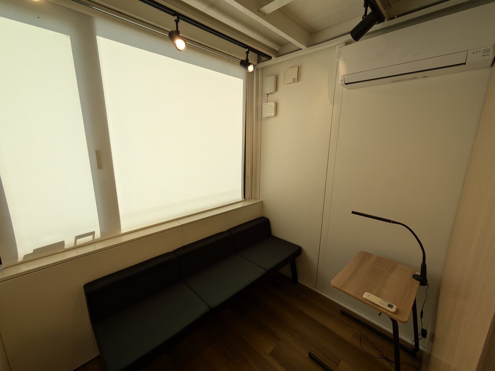 【Living2】✨U-SPACE松山店✨リビングをイメージしたちょっとした集まりに最適のスペースです♪Wi-Fi/松山市の写真4