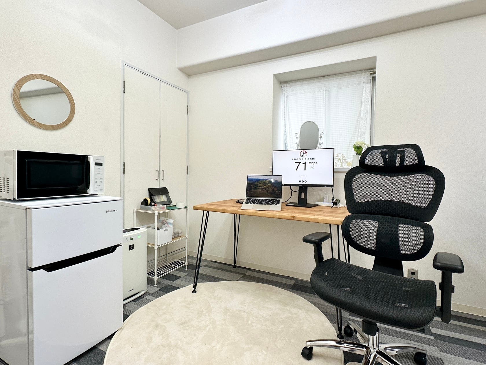 新大阪駅6分☆最大4名｜無料WiFi・モニター・65型TV・ゆったりソファ｜リモワ｜会議｜面談・面接｜VOD見放題の写真3