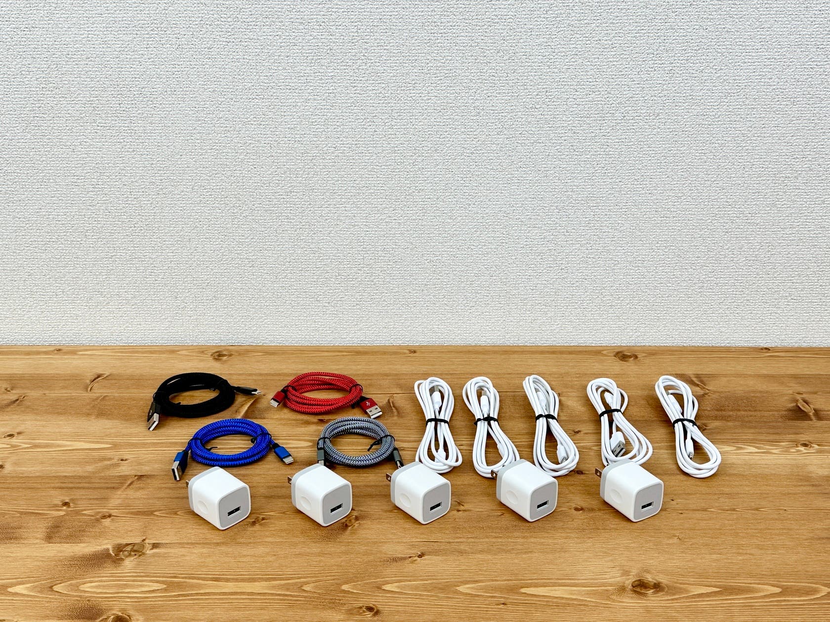 新大阪駅6分☆最大4名｜無料WiFi・モニター・65型TV・ゆったりソファ｜リモワ｜会議｜面談・面接｜VOD見放題の写真11