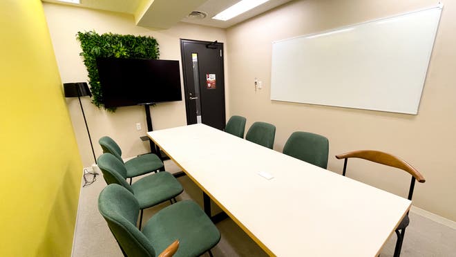 駅直結!横浜駅徒歩30秒|最大8名|ビジネス、懇親会の利用に最適!ルーム『カルダモン』※旧4Eの写真1