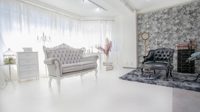 秋葉原最大規模の姫エリア(白/黒)✨豊富な自然光🌞本物の大型漆喰壁🥀花壁/広々40㎡/大型背景紙7種/グリーンバックの写真1