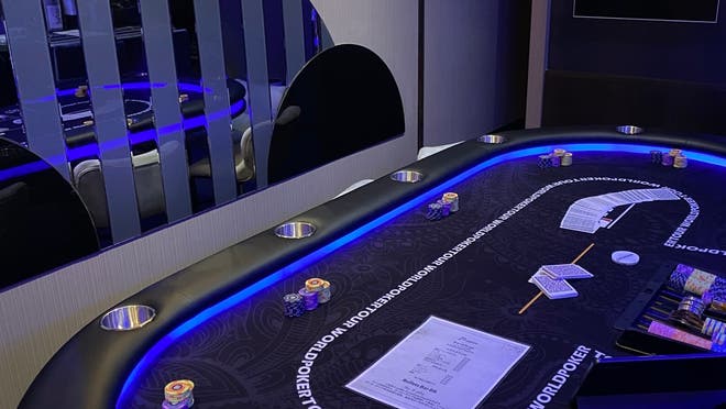 1テーブルから借りれるポーカールームの写真1