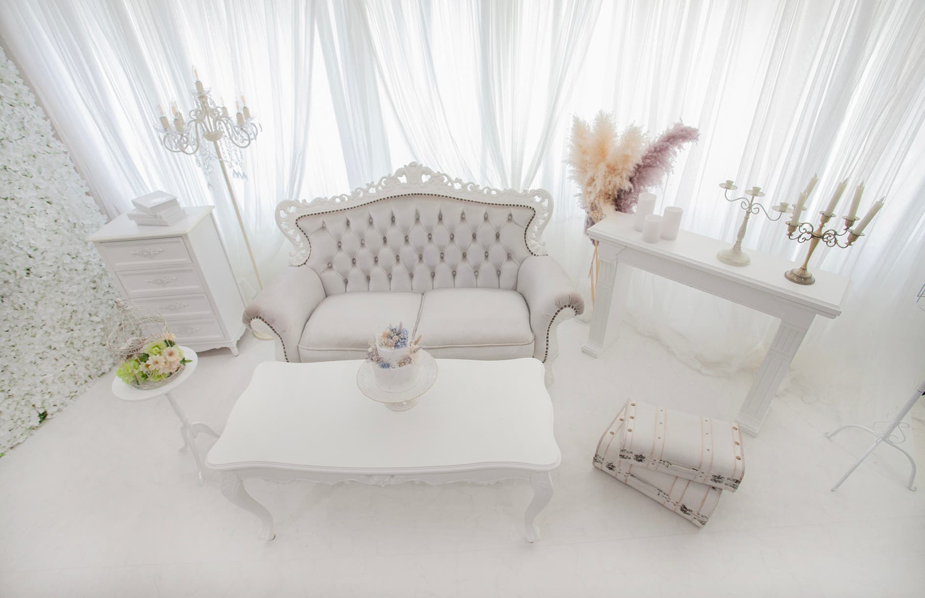 秋葉原最大規模の姫エリア（白/黒）✨豊富な自然光🌞本物の大型漆喰壁🥀花壁/広々40㎡/大型背景紙7種/グリーンバックの写真12