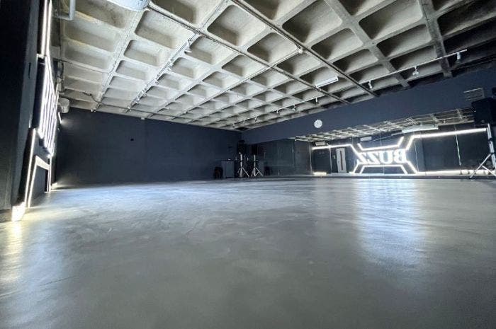 【BUZZ池袋西口PARK】Sstの写真4