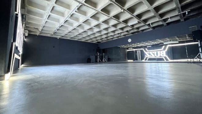 【BUZZ池袋西口PARK】Sstの写真4