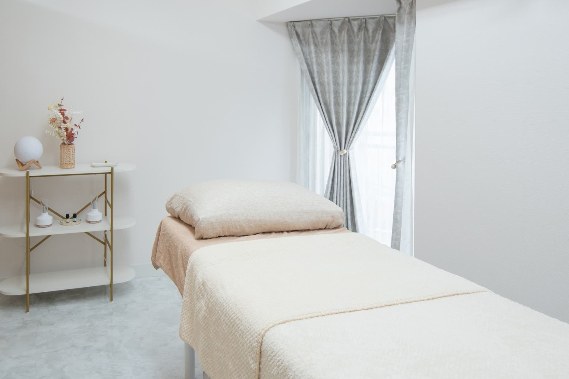 🧤ただいま常時暖房稼働中🧤✨全備品無料✨施術ベッド2台完備！同時施術＆研修OK｜栄/伏見徒歩圏内でコスト優良の写真6