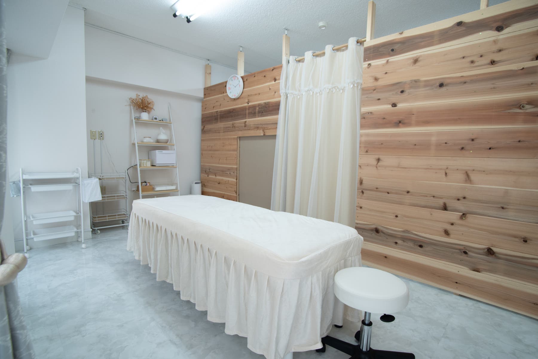 🧤ただいま常時暖房稼働中🧤✨全備品無料✨施術ベッド2台完備！同時施術＆研修OK｜栄/伏見徒歩圏内でコスト優良の写真5