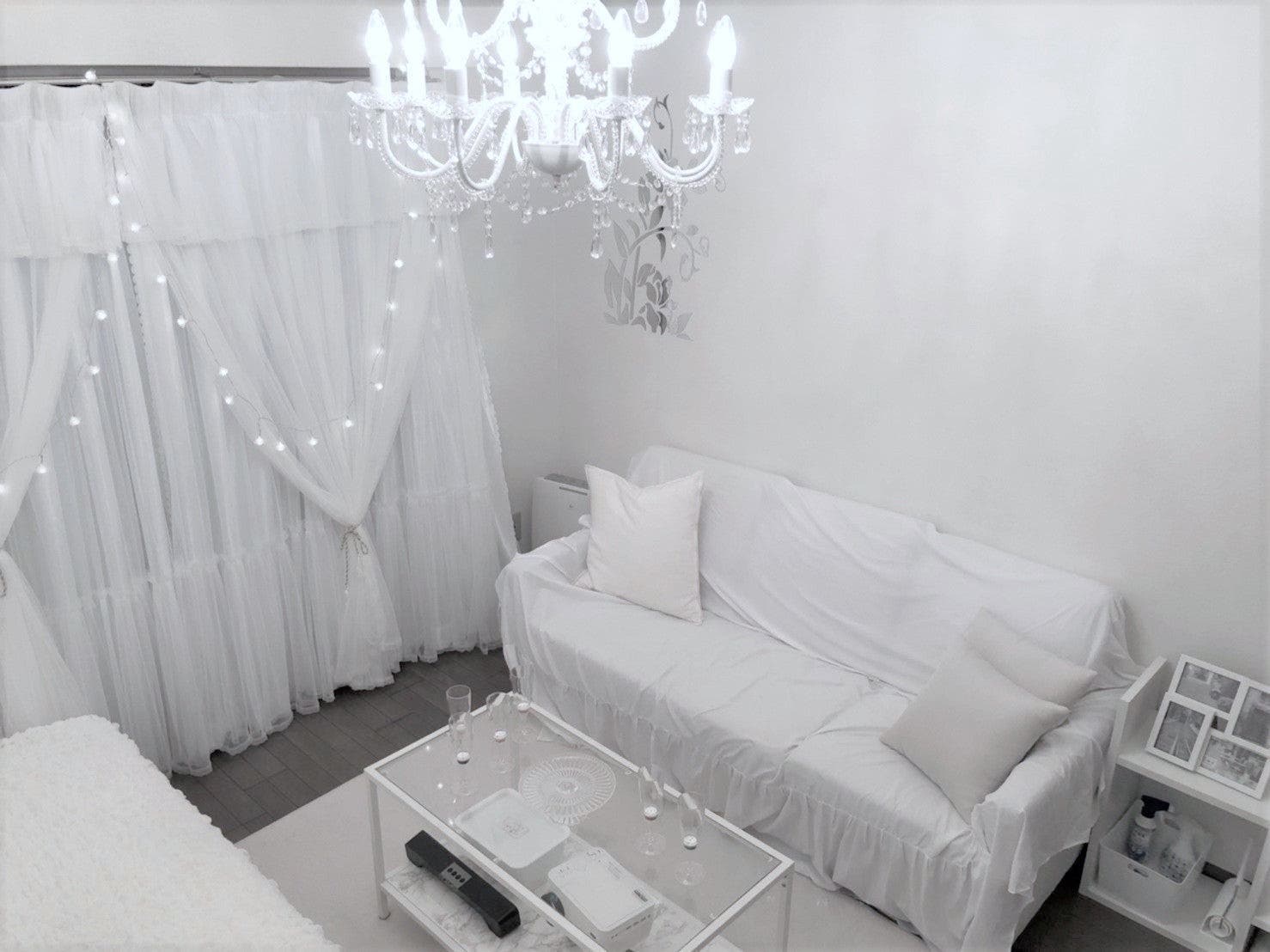 NUMA部屋｜梅田Rose【推し不在の誕生会専用】スペース💛女子会/撮影にも！東梅田駅徒歩７分の写真1