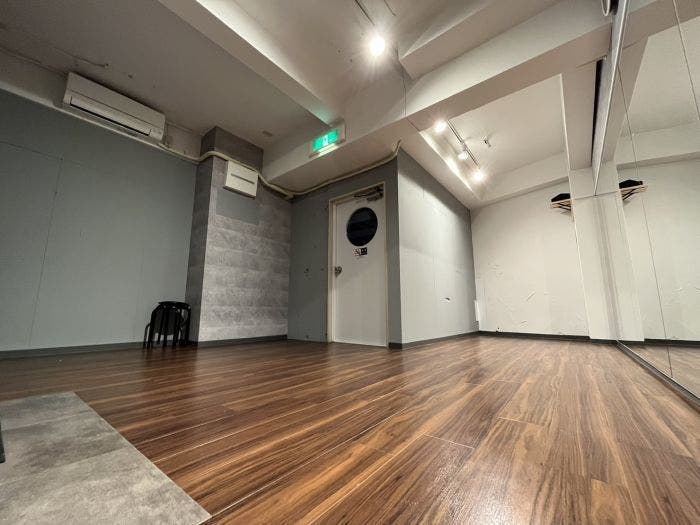 【BUZZ池袋サンシャイン】4A stの写真5