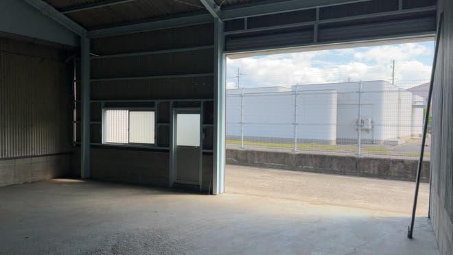 大阪市内からも近い天井高が高めのスペースの写真2