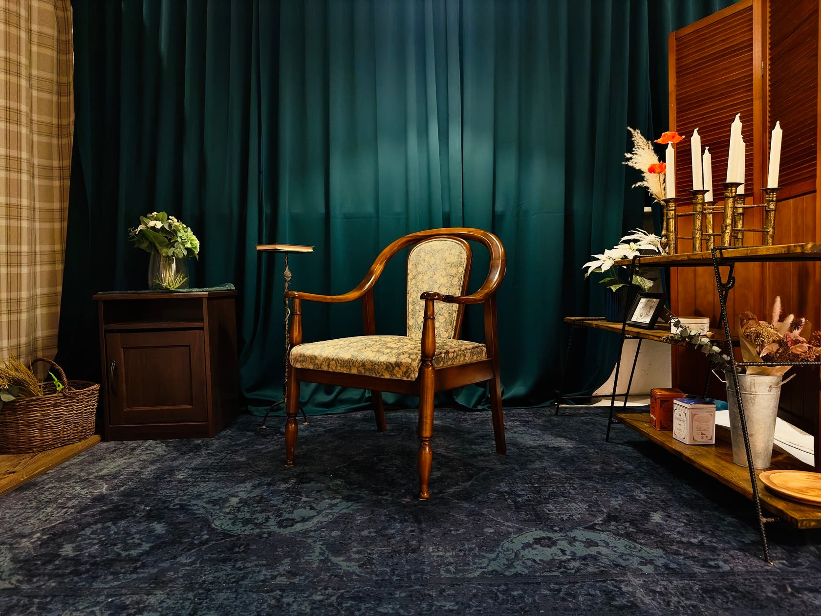 ベストホスト運営✨白ホリ併設で多彩な撮影を実現📸/アンティーク/レンガ/コンクリート/天井高3.4m【Emporium】の写真7