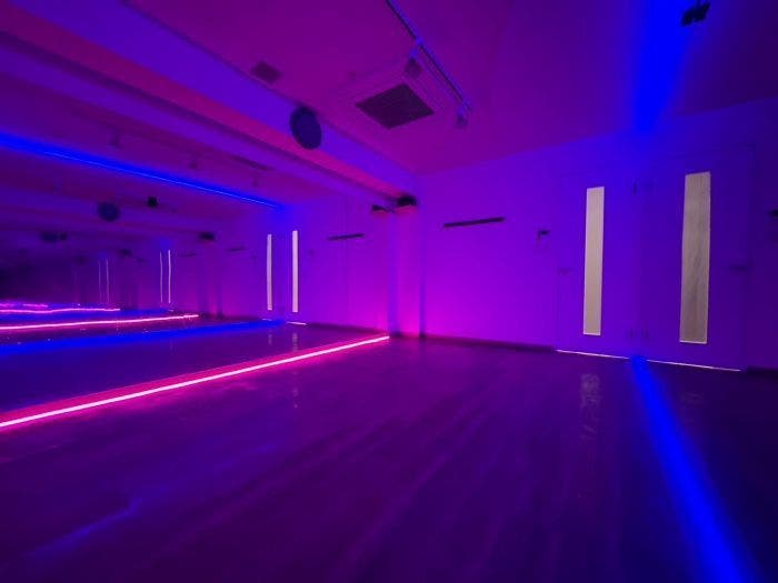 【BUZZ川崎】102stの写真1