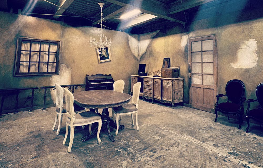 【ソコトル1階スタジオ】京都伏見の倉庫型アンティークスタイルレンタルフォトスタジオの写真1