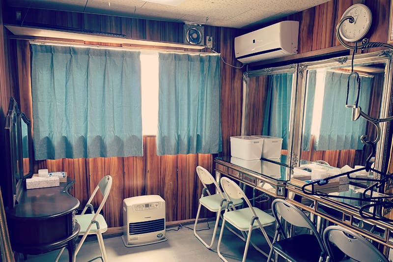 【ソコトル1階スタジオ】京都伏見の倉庫型アンティークスタイルレンタルフォトスタジオの写真6