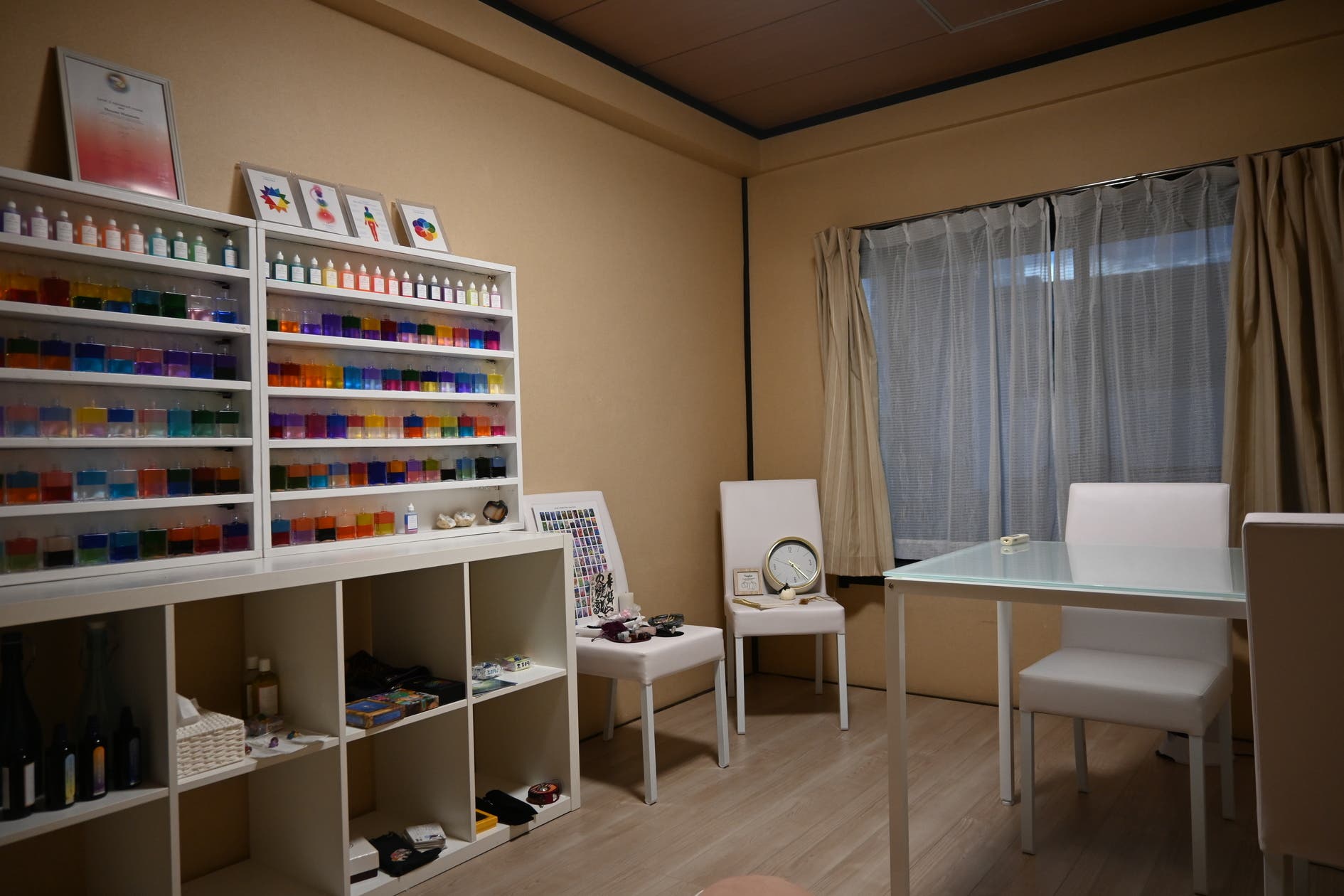 占いアイテム貸し出し無料☆癒し系のためのレンタルスペースの写真1