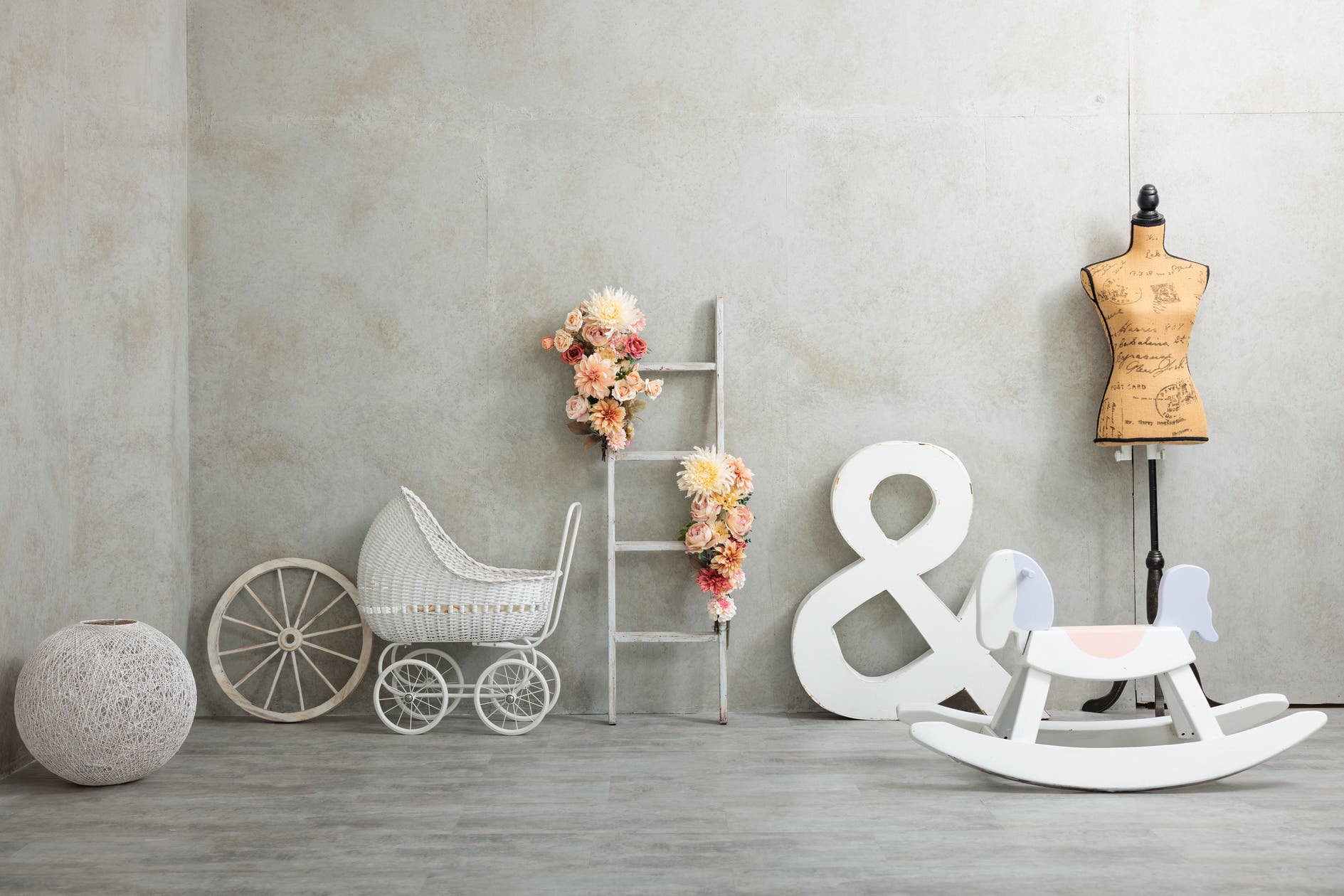 ＜柏の葉公園前＞一棟貸切・非対面で1時間2,136円～！大きな窓で自然光豊かなセルフ撮影スタジオですの写真5