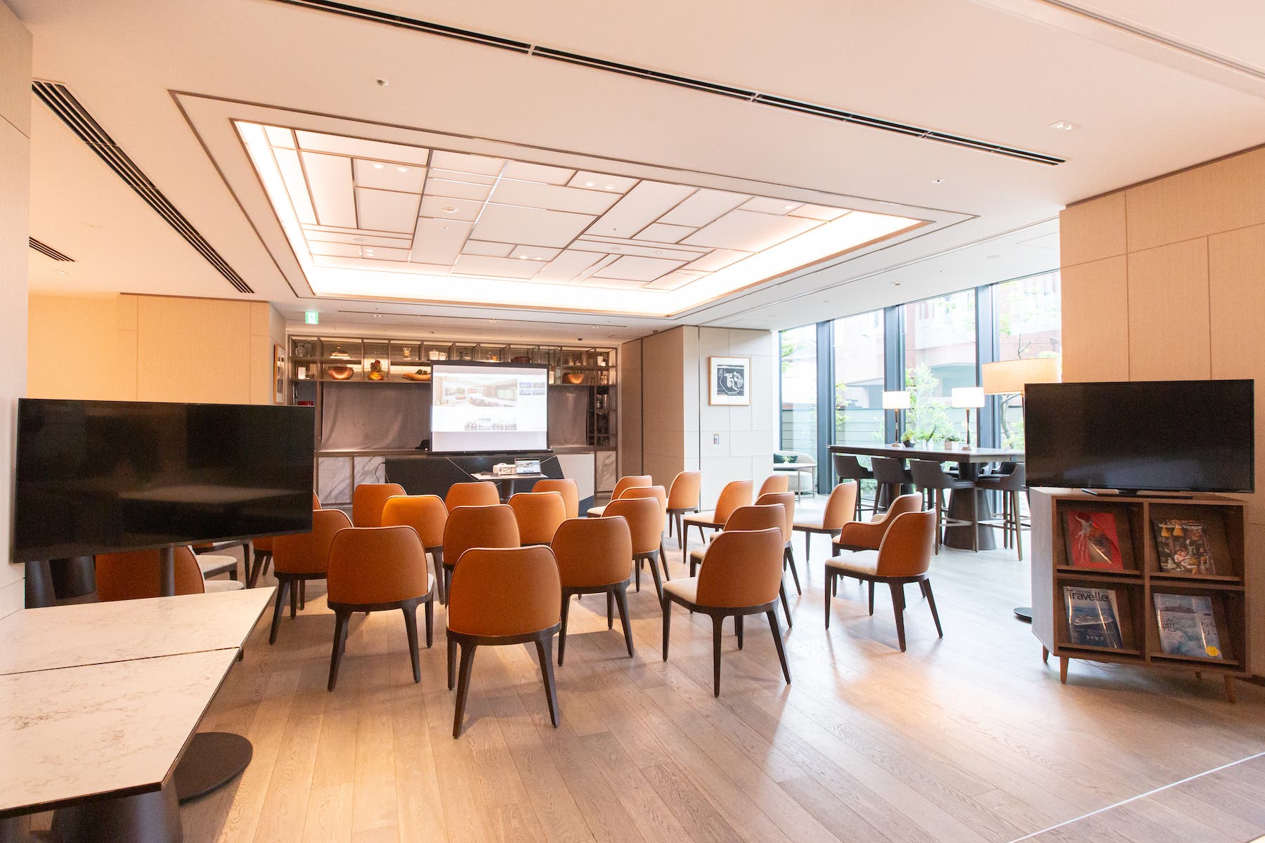 【赤坂駅徒歩7分 / Mo:take STUDIO 赤坂】ホテルロビーのような高級感のある空間で撮影・会議をの写真12