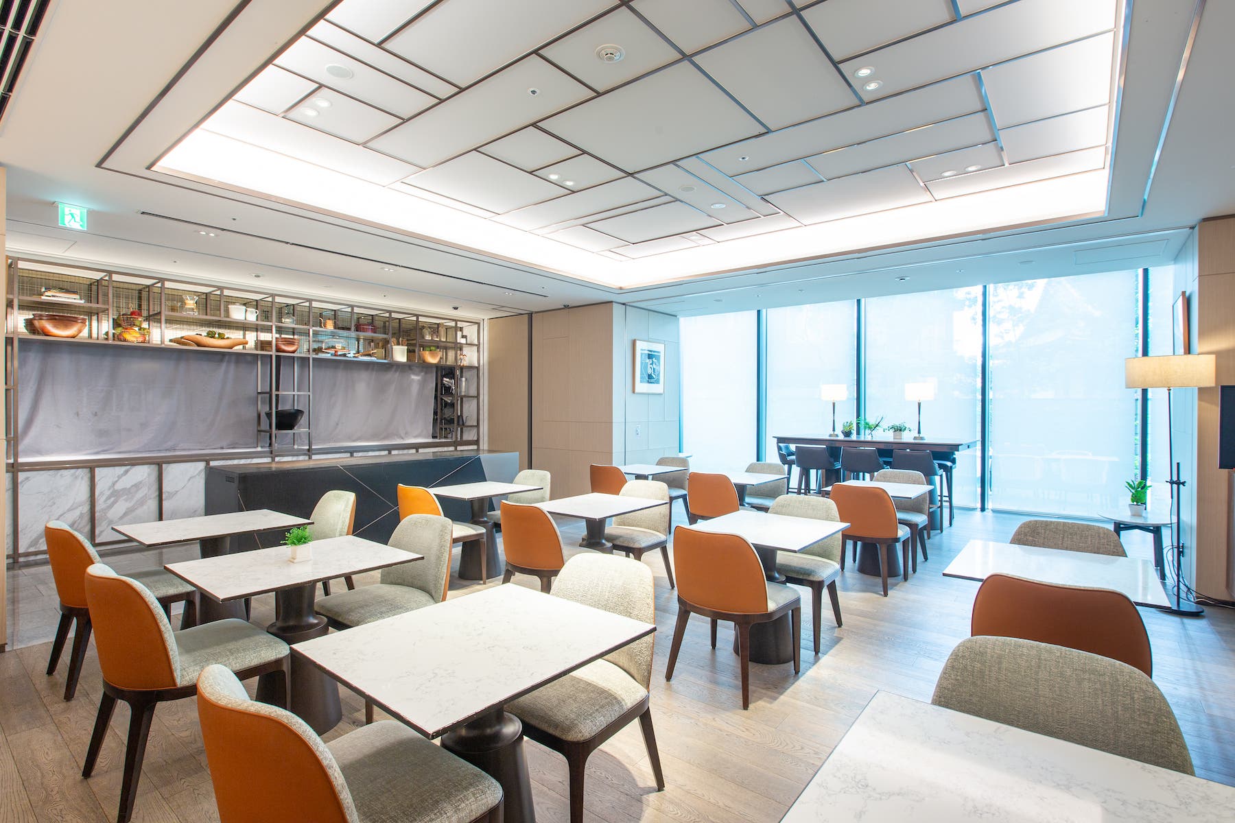 【赤坂駅徒歩7分 / Mo:take STUDIO 赤坂】ホテルロビーのような高級感のある空間で撮影・会議をの写真5