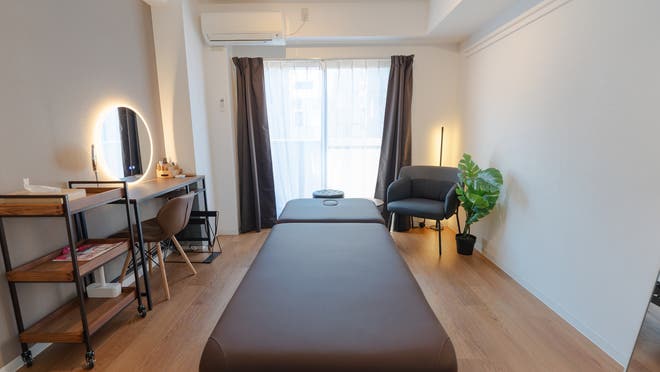 【町田駅4分】完全個室のプライベートサロン✨木目基調とした良質空間🌿の写真2