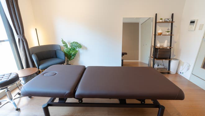 【町田駅4分】完全個室のプライベートサロン✨木目基調とした良質空間🌿の写真5