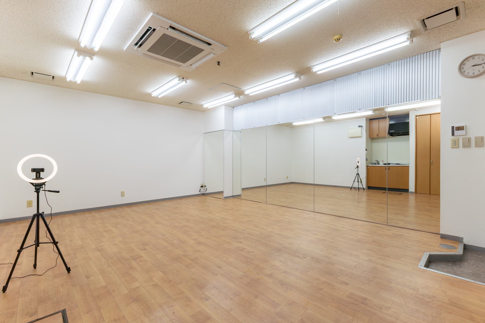 【New】オープン記念割引中🎊市が尾駅1分ダンススタジオ｜幅5.1mの大型鏡｜無料で使える備品多数｜単発も定期利用も大歓迎！の写真6