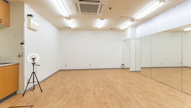 【New】オープン記念割引中🎊市が尾駅1分ダンススタジオ|幅5.1mの大型鏡|無料で使える備品多数|単発も定期利用も大歓迎!の写真4