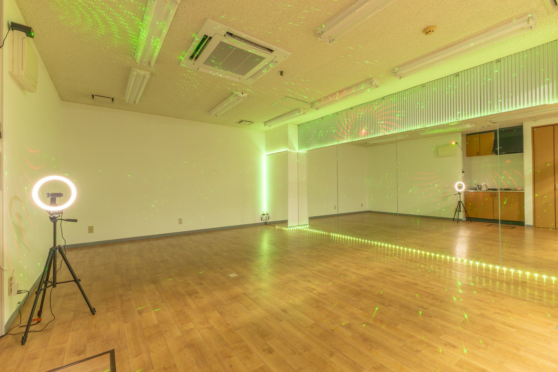 【New】オープン記念割引中🎊市が尾駅1分ダンススタジオ｜幅5.1mの大型鏡｜無料で使える備品多数｜単発も定期利用も大歓迎！の写真9