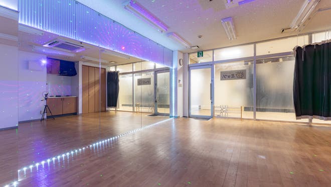 【New】オープン記念割引中🎊市が尾駅1分ダンススタジオ|幅5.1mの大型鏡|無料で使える備品多数|単発も定期利用も大歓迎!の写真11
