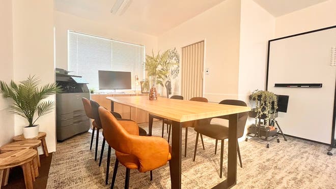 NEW!【半蔵門駅1分/麹町5分】最大20名/光無料Wifi/会議・撮影・懇親会・推し会・女子会・ボドゲ等!飲食🍷可!の写真12