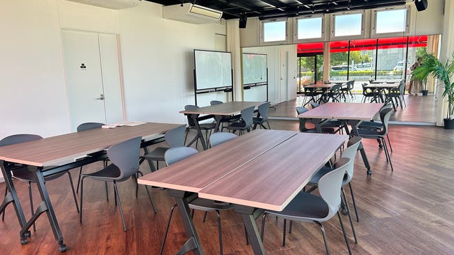 【Community】✨U-SPACE松山店✨大鏡やプロジェクターなどが充実しています♪Wi-Fi/松山市の写真2