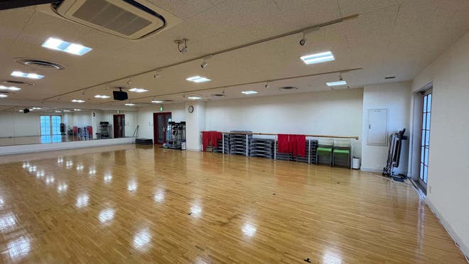 コナミ横浜 STUDIO3【横浜駅 8分】広々としたダンスルーム♪ 便利な駅近★の写真1