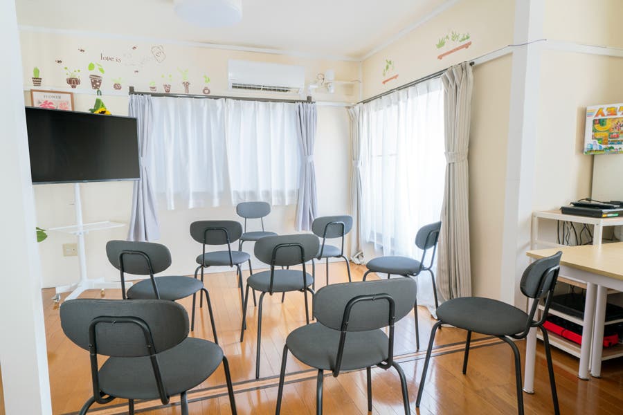 <HS4>福島駅3分/大阪駅から一駅！12名利用OK！会議/MTG/ボドゲetc　マルチに使えるスペース！の写真12