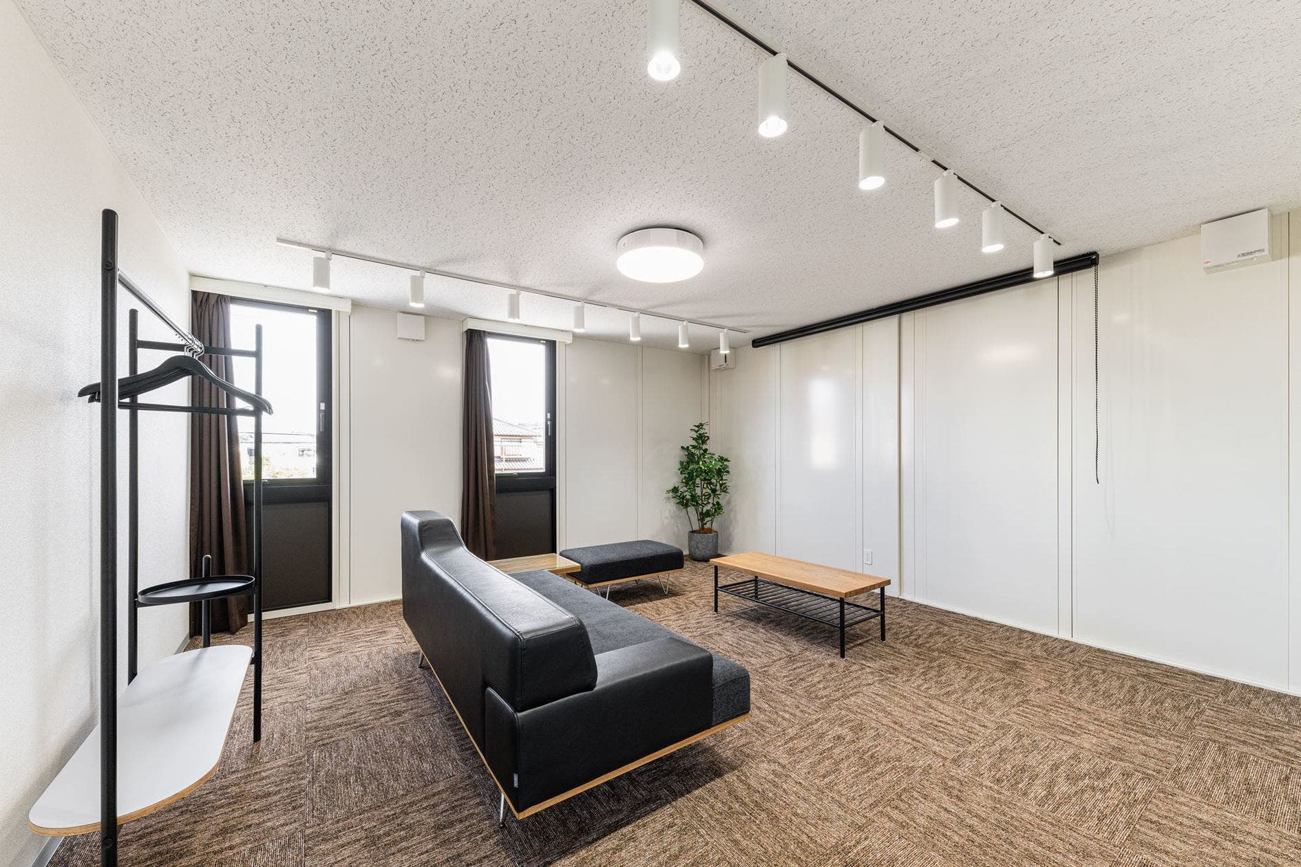 【Living】✨U-SPACE熊谷店✨リビングをイメージしたちょっとした集まりに最適のスペースです♪Wi-Fi/熊谷市の写真2