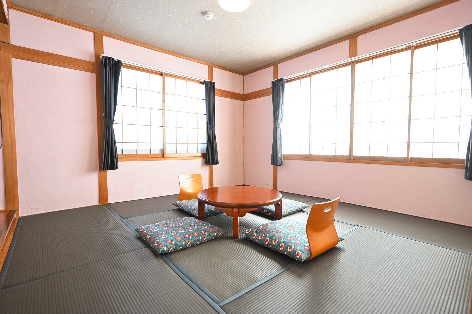 湖が目の前　標高1400m高原の会議室の写真9