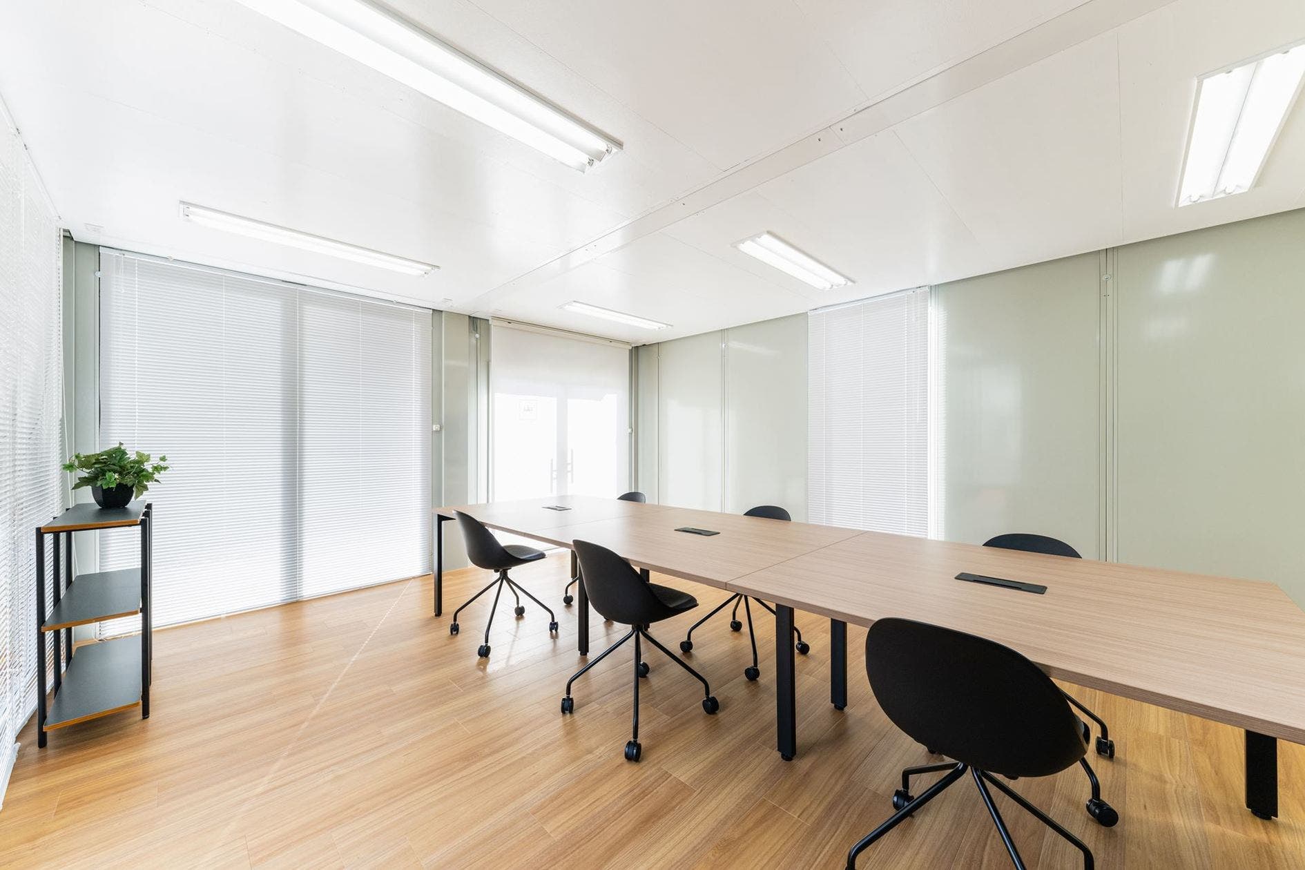 【Meeting2】✨U-SPACE熊谷店✨会議や打ち合わせにぴったりのオフィススペースです♪Wi-Fi/熊谷市の写真6