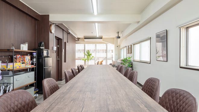 池袋駅2分🚃24H/最大24名着席🎉大型スクリーン🎬映画・大人気ゲーム機が大迫力🎮おしゃれなケータリング♪の写真9