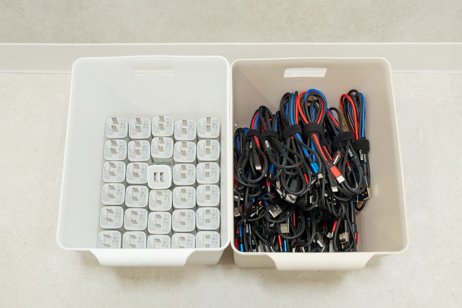 池袋駅2分🚃24H/最大24名着席🎉大型スクリーン🎬映画・大人気ゲーム機が大迫力🎮おしゃれなケータリング♪の写真10