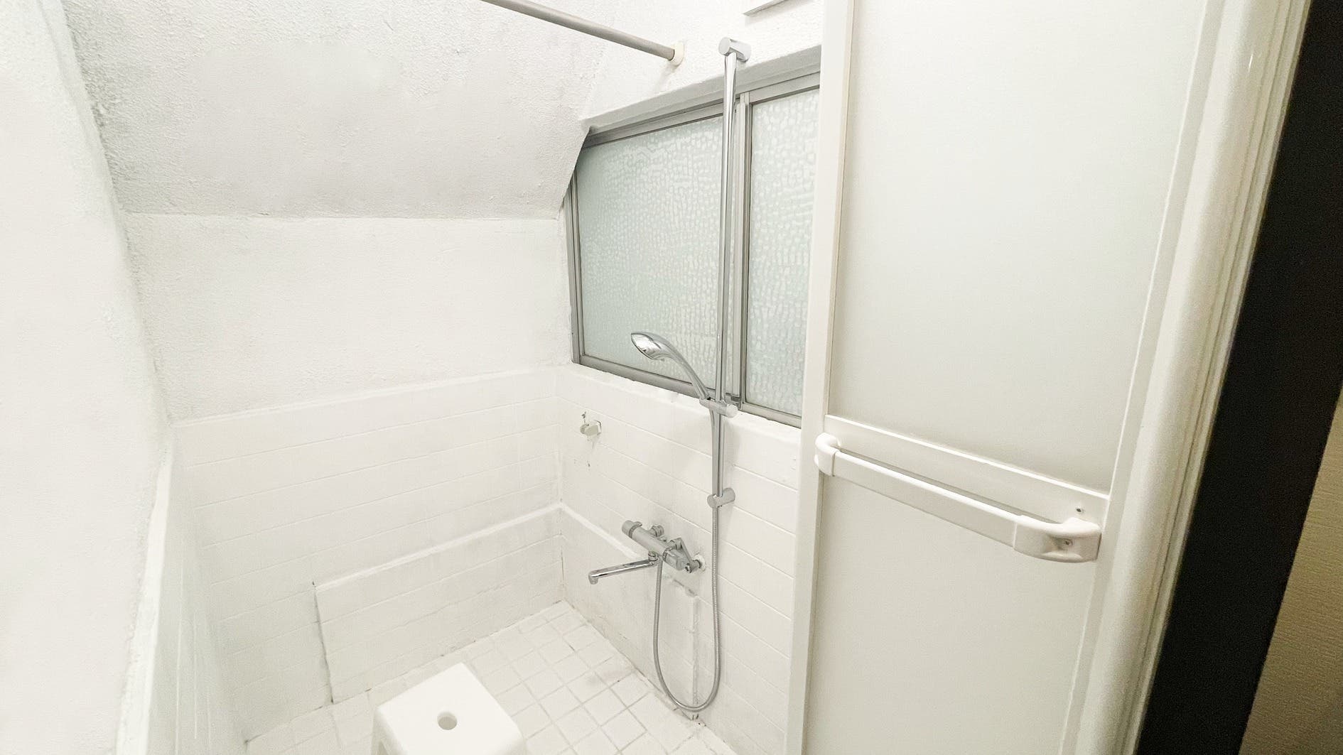 お風呂場のシャワー利用（必ず詳細をご確認ください）の画像1
