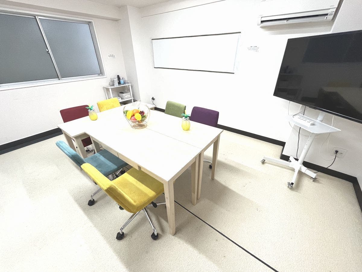 ＜フルーツ会議室🍋新潟駅前＞新潟駅１分 【室内動画あり】⭐️無人で気楽、ご自由に⭐️エレベーター⭐️会議、パーティもの写真6