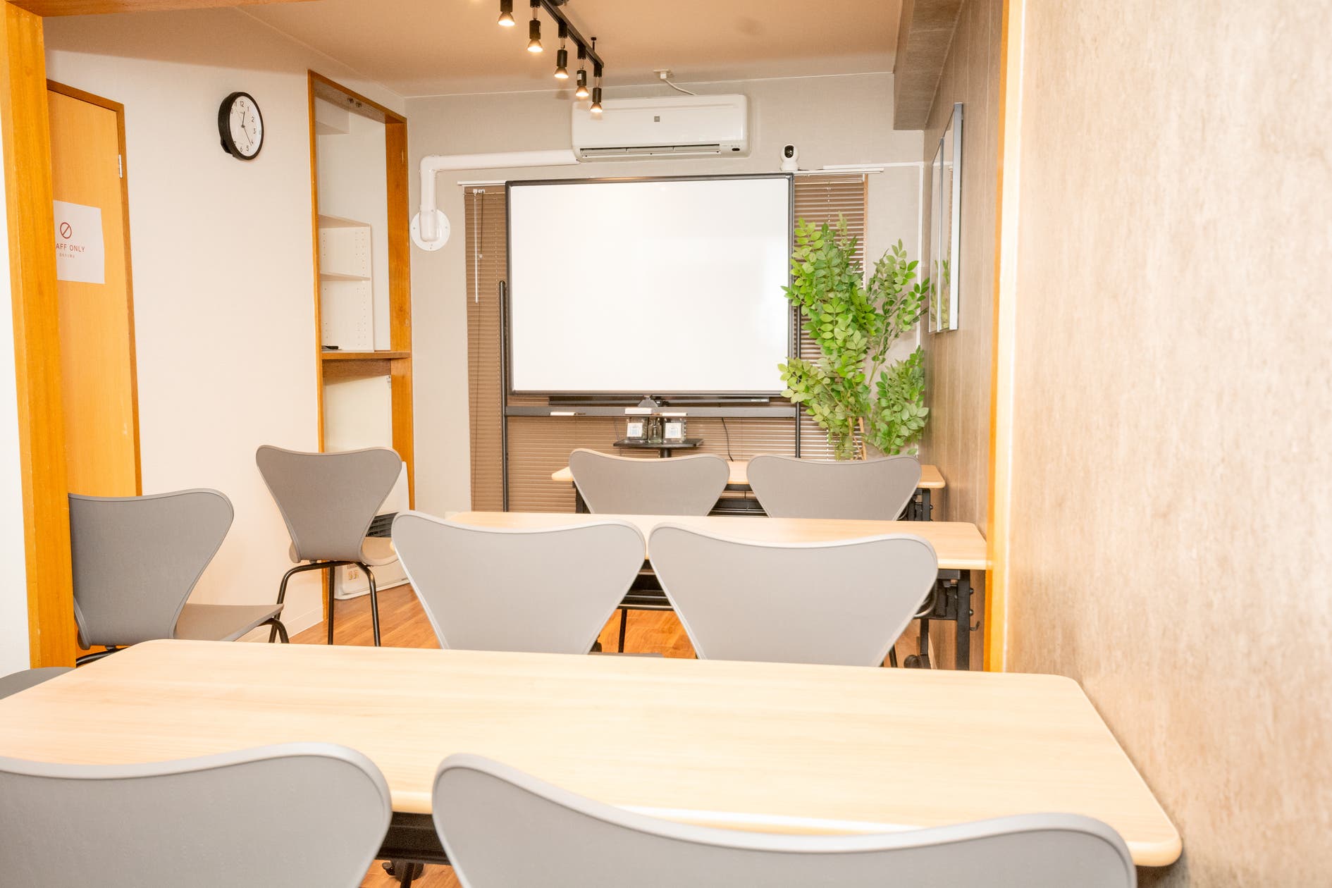 【札幌ファクトリー目の前】ボードゲーム12種類/高速光回線/持込飲食☕️/会議/セミナー/研修/オンライン会議にも最適の写真10