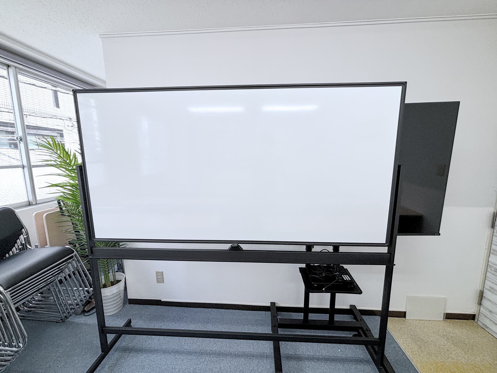 【新宿徒歩4分｜最大32名】ボドゲ利用でも大人気🎲Wi-Fi・ホワイトボード・土足OK・全設備無料・簡単入室・控室[36]の写真18