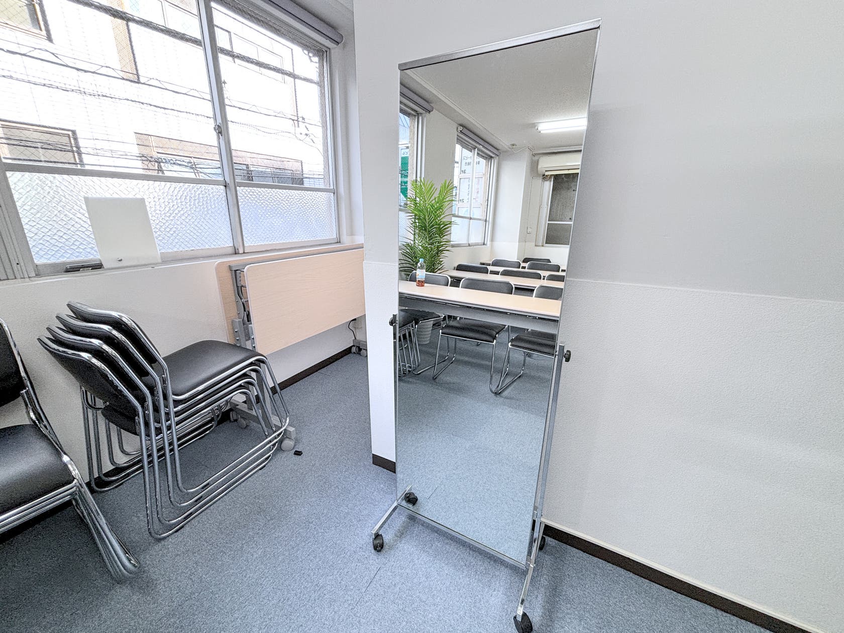 【新宿徒歩4分｜最大32名】ボドゲ利用でも大人気🎲Wi-Fi・ホワイトボード・土足OK・全設備無料・簡単入室・控室[36]の写真22